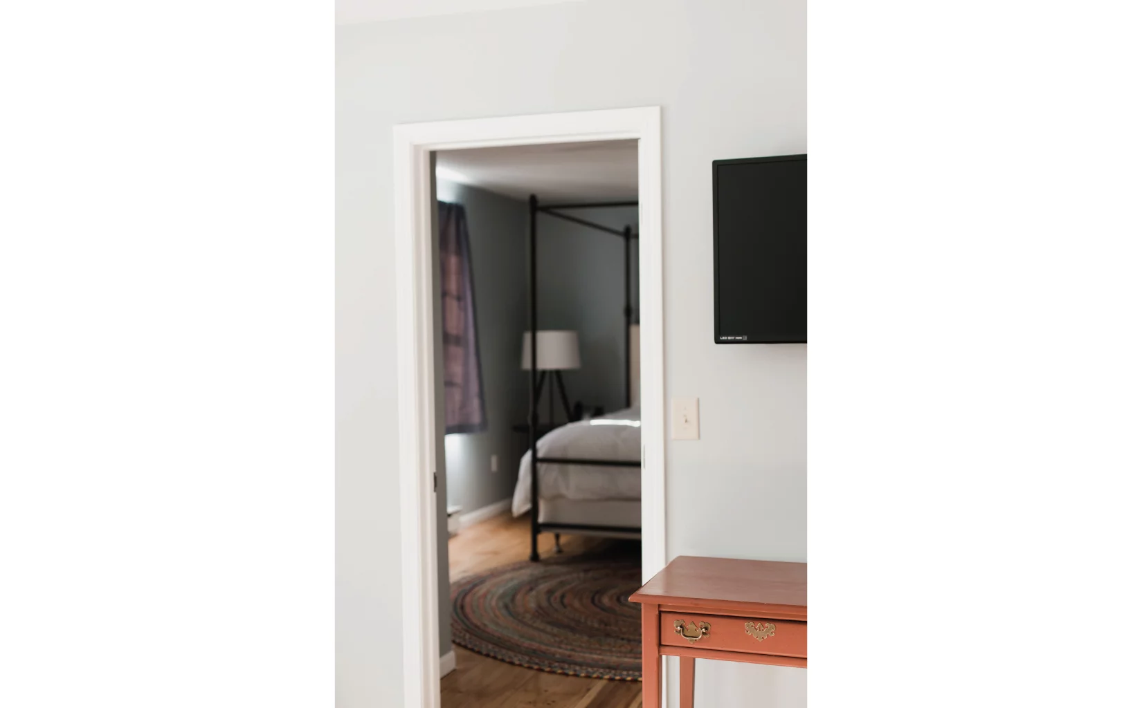 Guest Rooms | Hamilton Inn